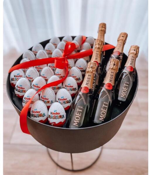 Vásárlás: LUX&BOX Exclusive ajándék Box: Kinder tojás + Moët & Chandon ...