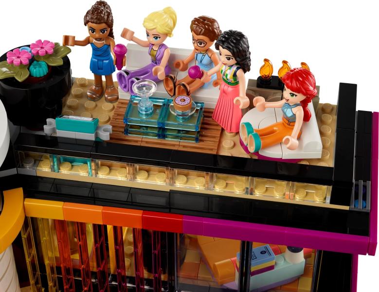 LEGO® Friends - Andrea's Modern Mansion (42639) (LEGO) - Preturi