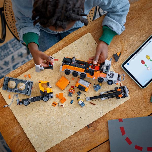 LEGO® City - Heavy-Duty Recovery Tow Truck with Crane (60467) (LEGO ...