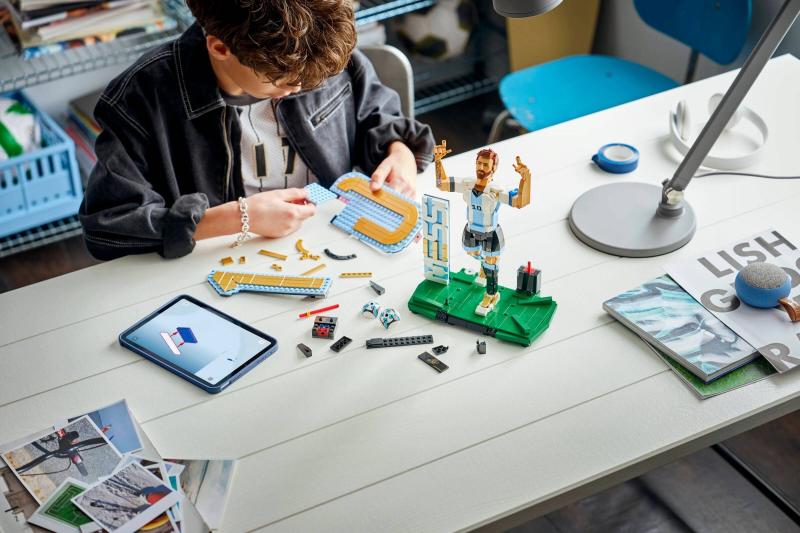 Vásárlás: LEGO® Editions - Lionel Messi - Futball-legenda (43015) LEGO ...