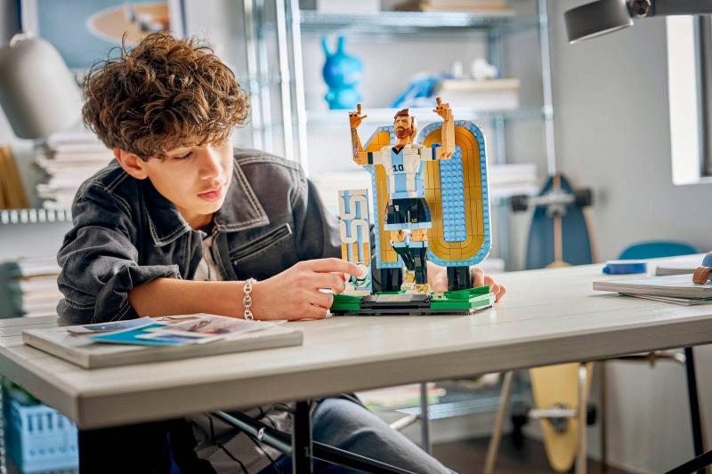 Vásárlás: LEGO® Editions - Lionel Messi - Futball-legenda (43015) LEGO ...
